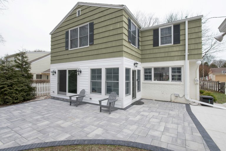 Sunroom Showcase in Wauwatosa, WI. 66 sq.ft.